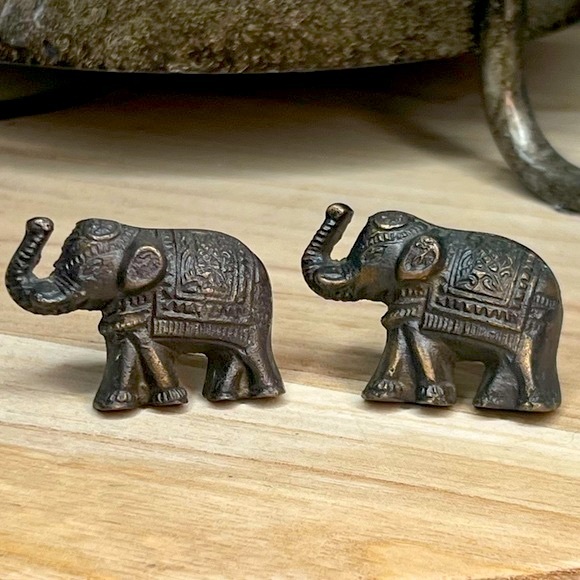 Vintage | Accents | Elephant Bronze Drawer Knobs | Poshmark